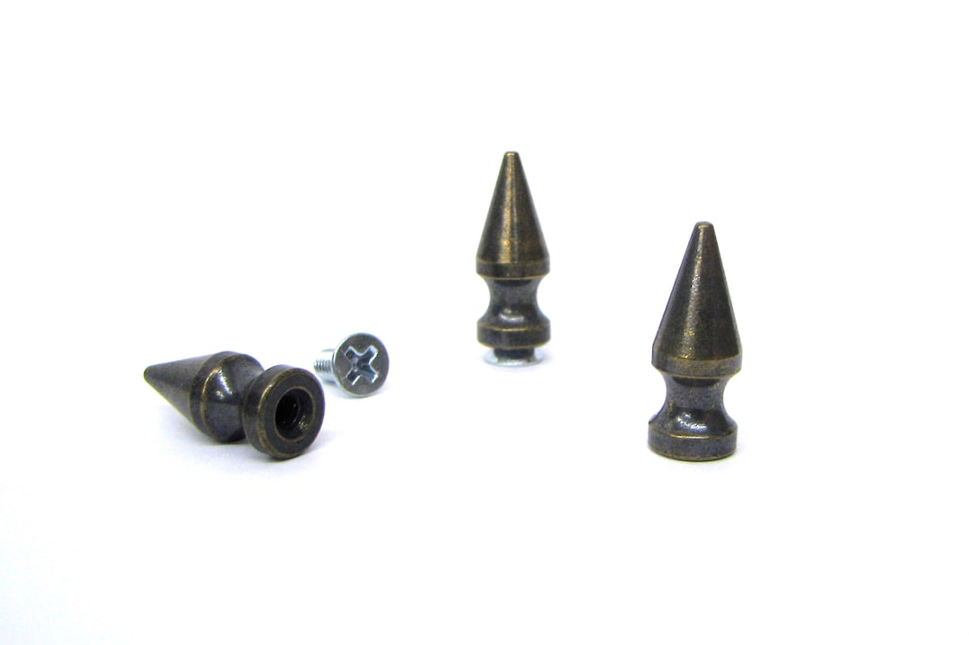 24mm Antique Brass Screwback Tree Spikes. Bag of 20. Leathercraft or ...