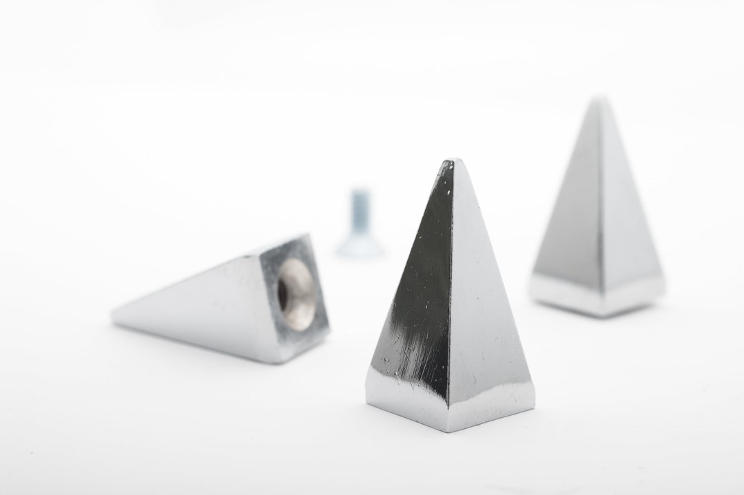 1" (26mm) Chrome 4-sided Pyramid Spikes - Bag of 100 - Etsy