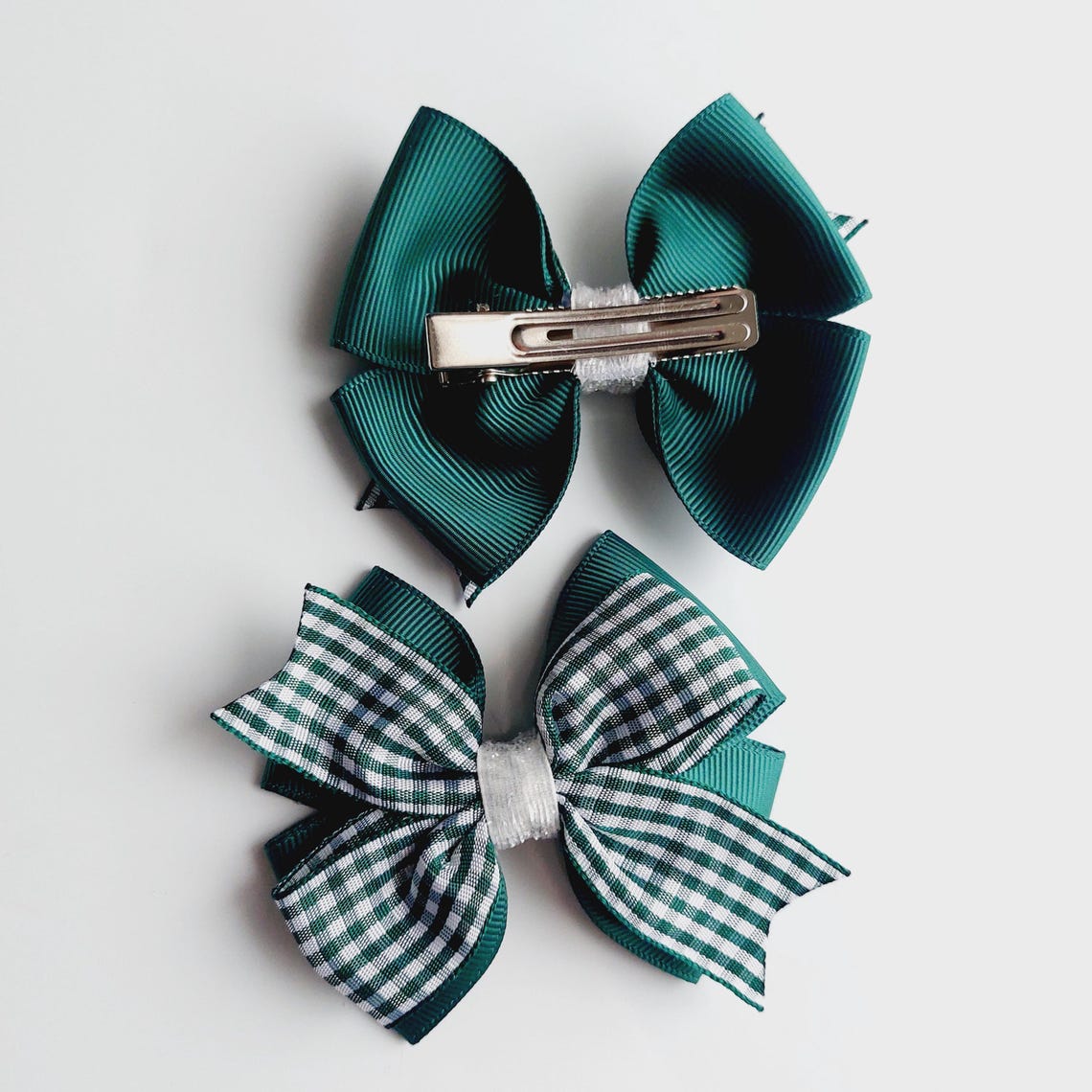 School Hair Bow Clips Uniform Bow Tie Green White Grosgrain Hair Bow ...