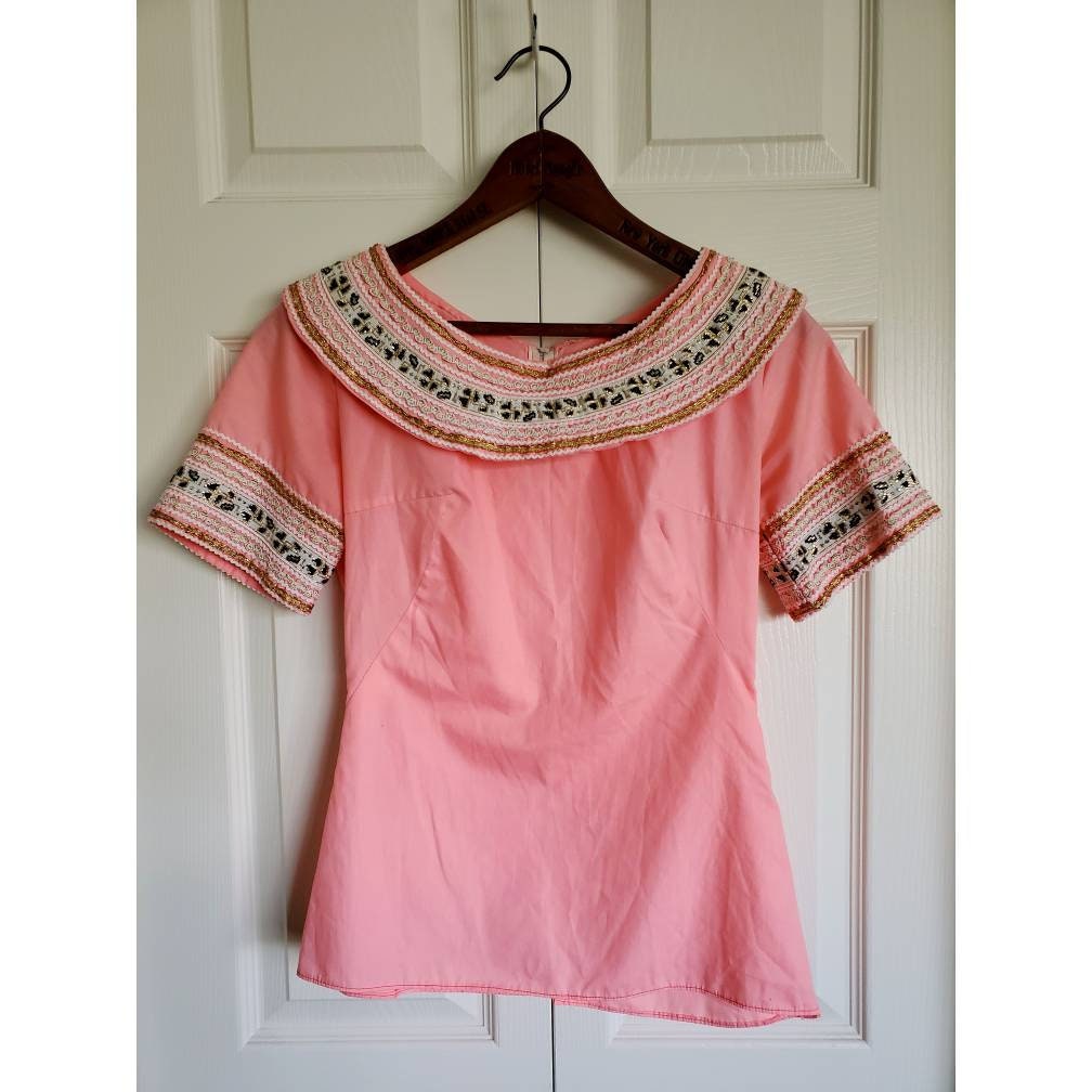 Vintage 50s Pink Top With White and Gold Ric Rac and Ribbon Trim - Etsy