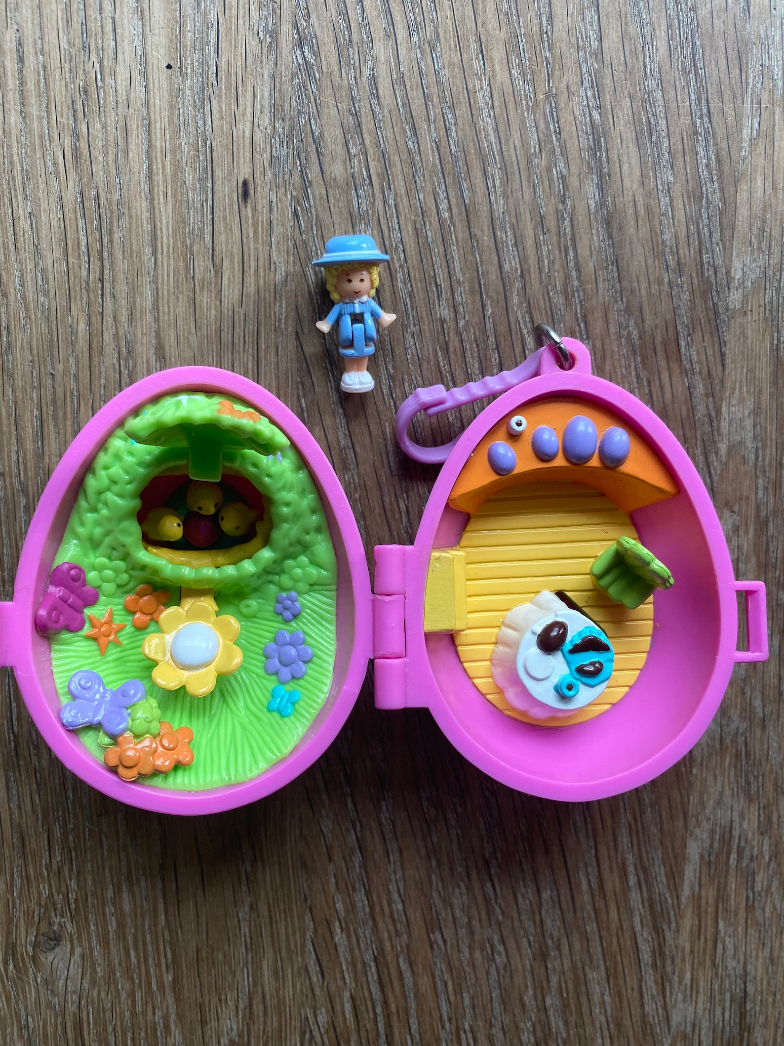 Vintage 2001 Original Polly Pocket 'egg Hunt' #54286 With Figure - Etsy