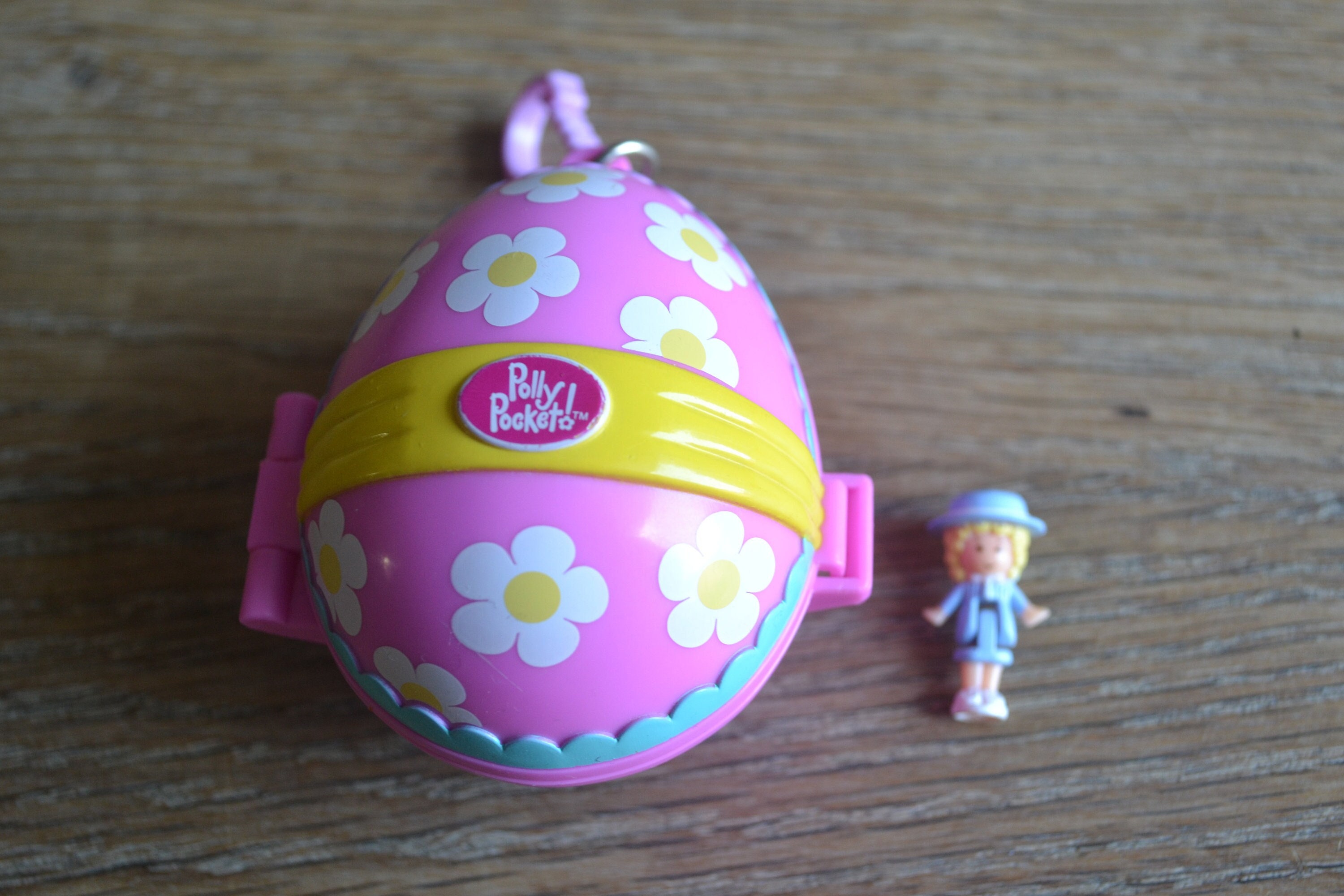 Vintage 2001 Original Polly Pocket 'egg Hunt' #54286 With Figure - Etsy