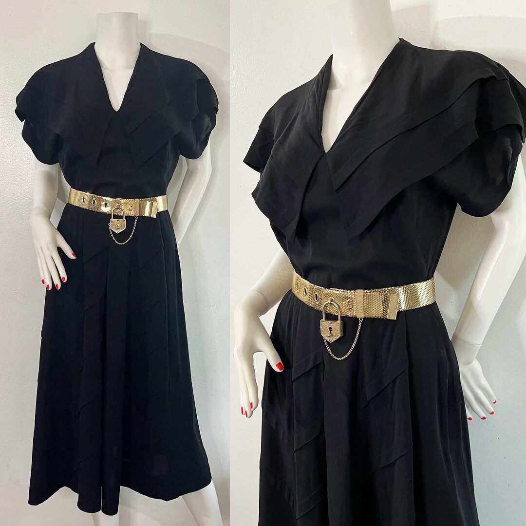 Vampy 1940s Rayon Dress Pointy Collar Sleeves 40s Cocktail Dress Femme ...