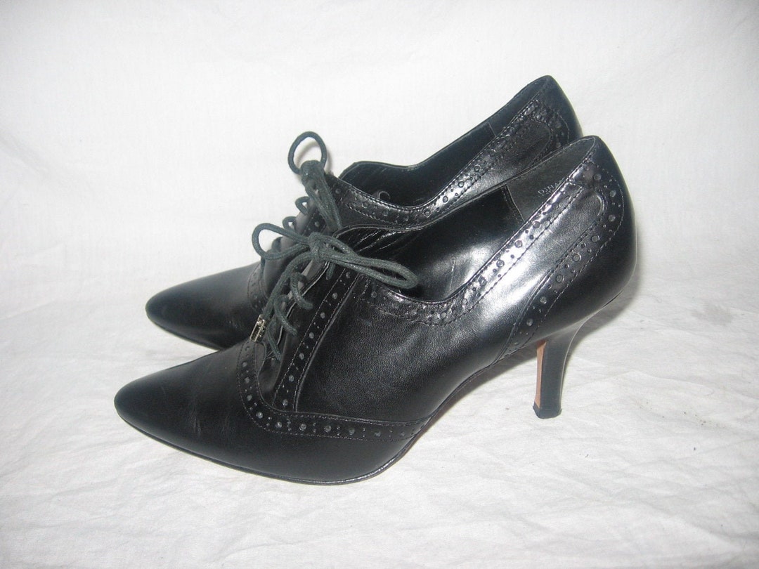 Vintage Circa Joan DH Harding Black Classic Laced Perforated Leather ...