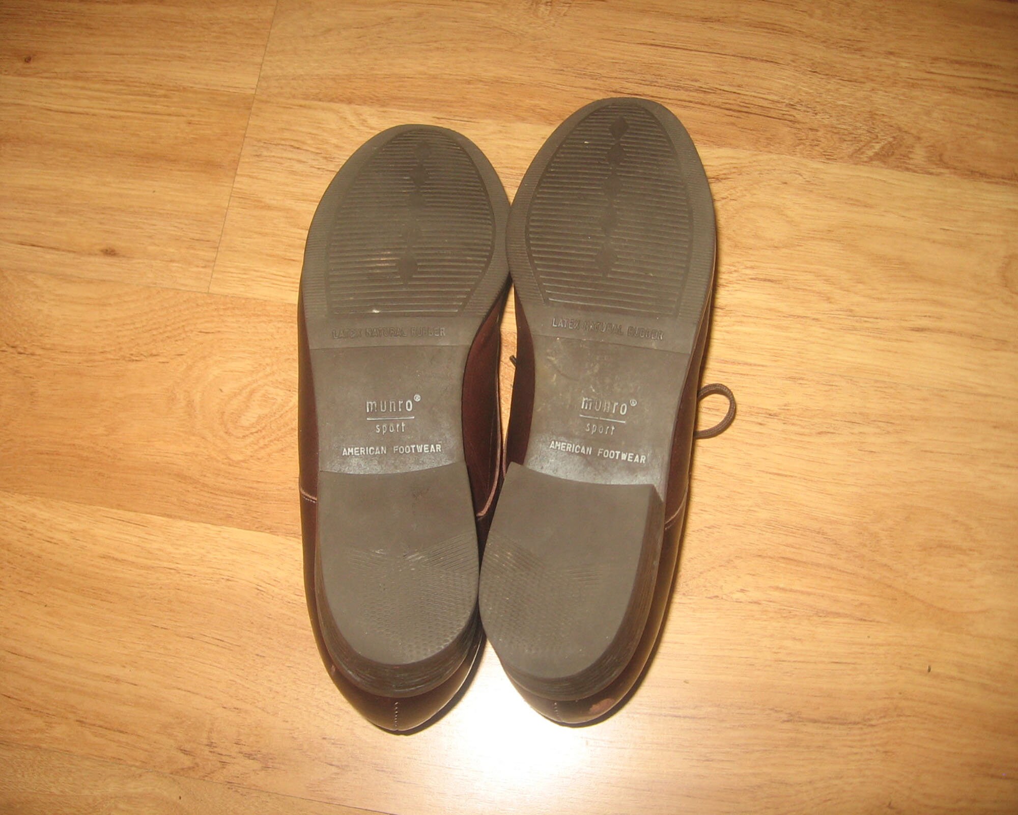 Vintage Made in USA Munro Sport American Leather Latex Rubber Heel ...