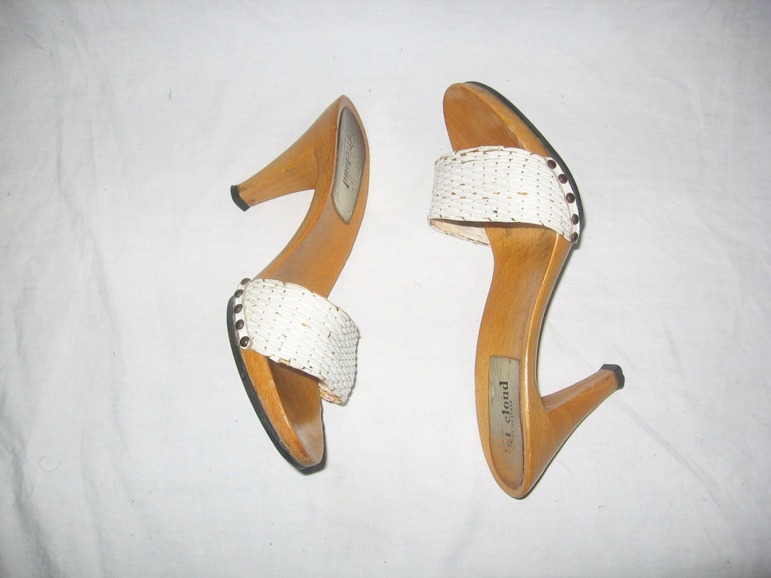Vintage Mint Cloud Made in Italy White Leather Studs Braided Clogs Disco Sandals Wooden High ...