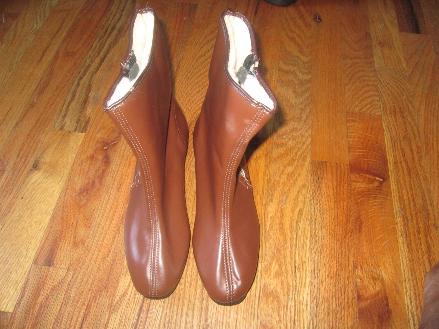 Vintage Unworn Rare Brown Upper Leather Balance Man Made Material Cream ...