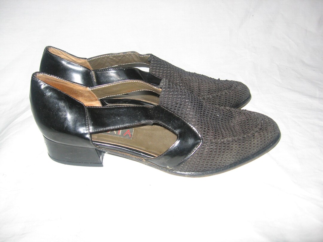 Vintage Prevata Made in Italy Black Cut Out Fabric Patent Leather Color ...