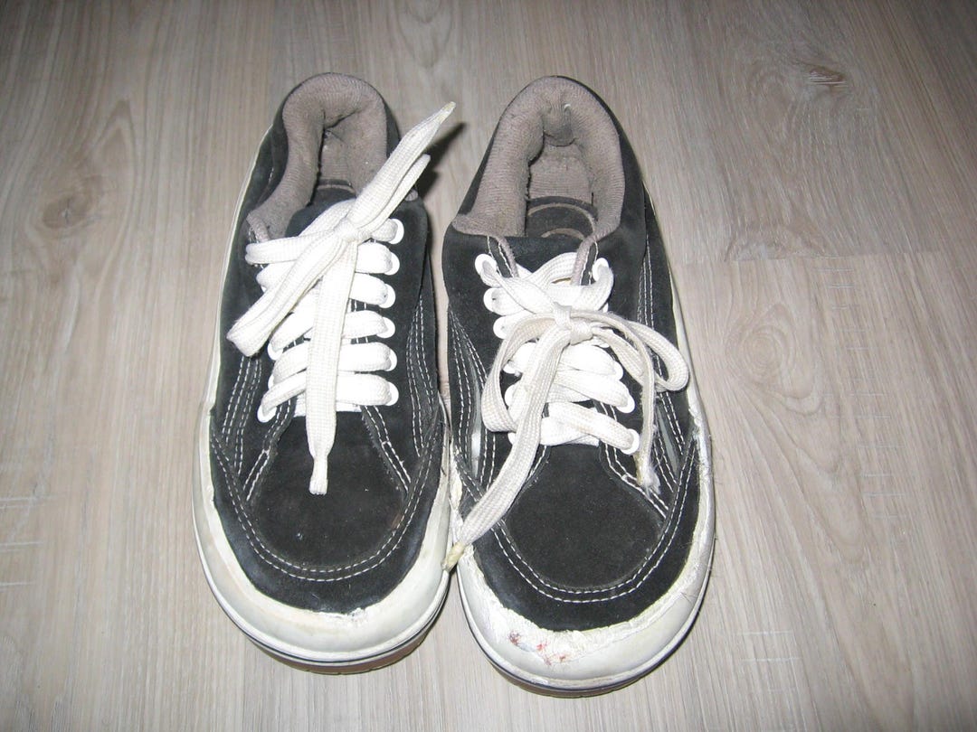 Vintage Candies 90s Black White Laced Classic Retro Rubber Heel Suede ...
