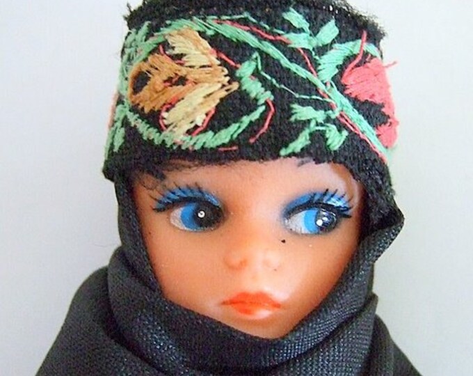 ARABIC Muslim Doll Vintage Toy Wearing National Costume 11 - Etsy