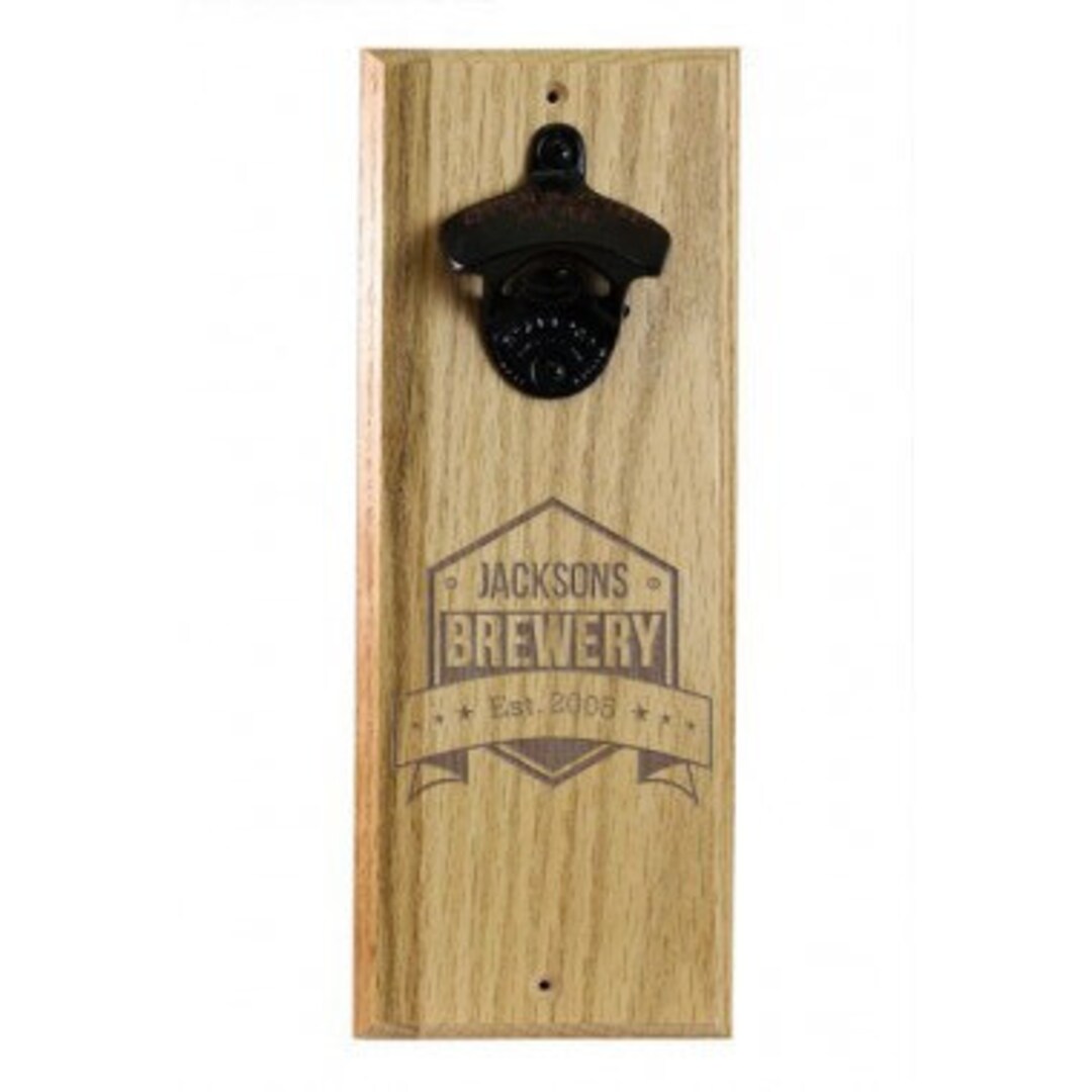 Décapsuleur mural en bois de brasserie gravée avec attrape-bouchon ...