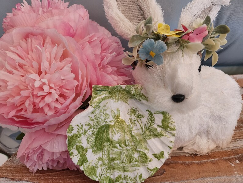 Bunny Toile, Decoupage Shell, Scallop Seashell, Ring Dish, Easter Bunny ...