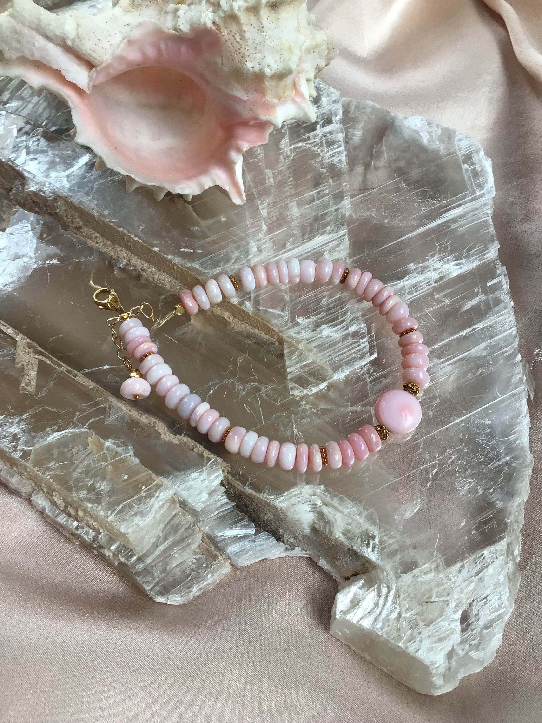 Pink Gemstone Shell Bracelet/ Resort Style Beaded Bracelet - Etsy