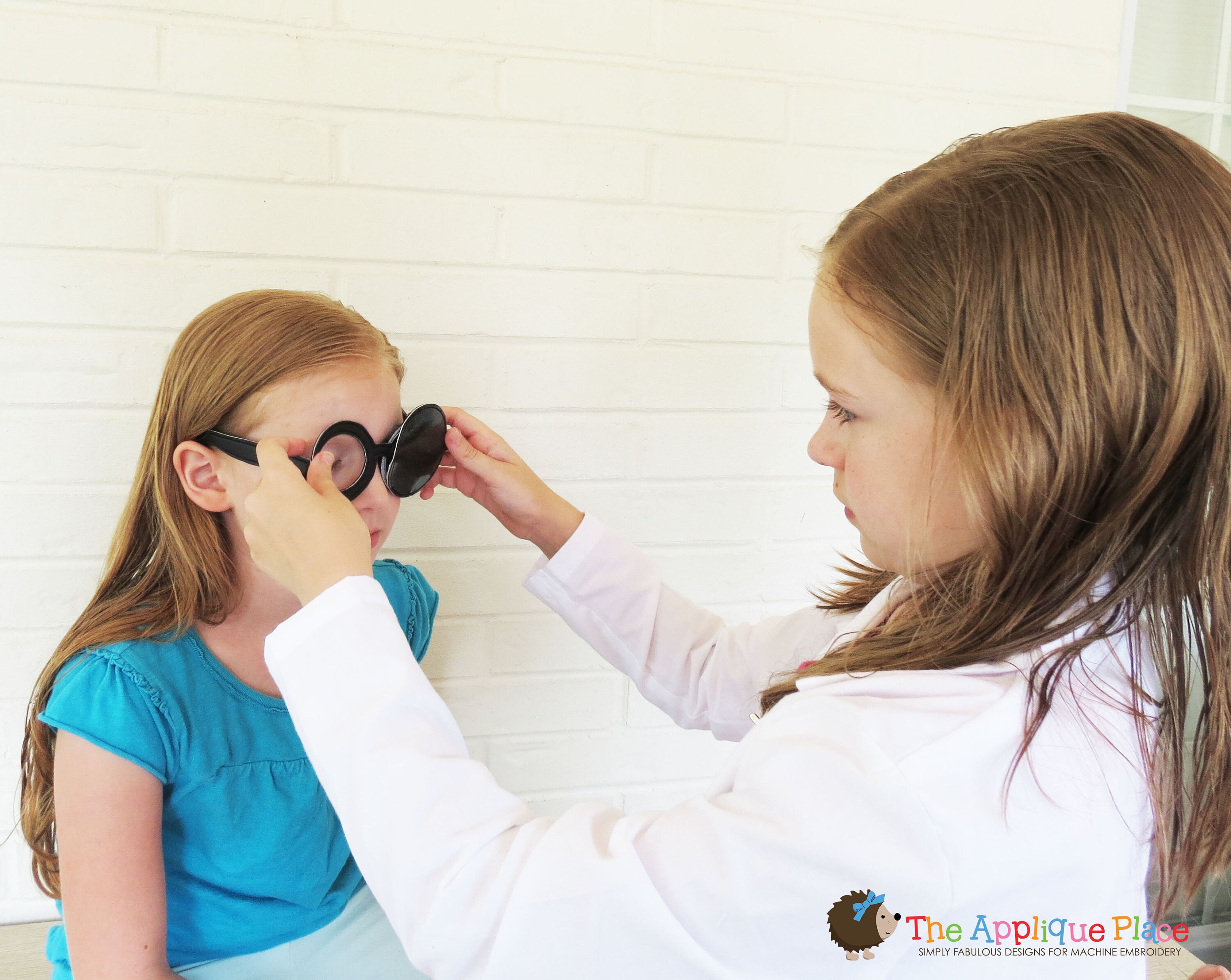 ITH Eye Doctor Play Set Embroidery Pattern - Pretend Play - Machine ...