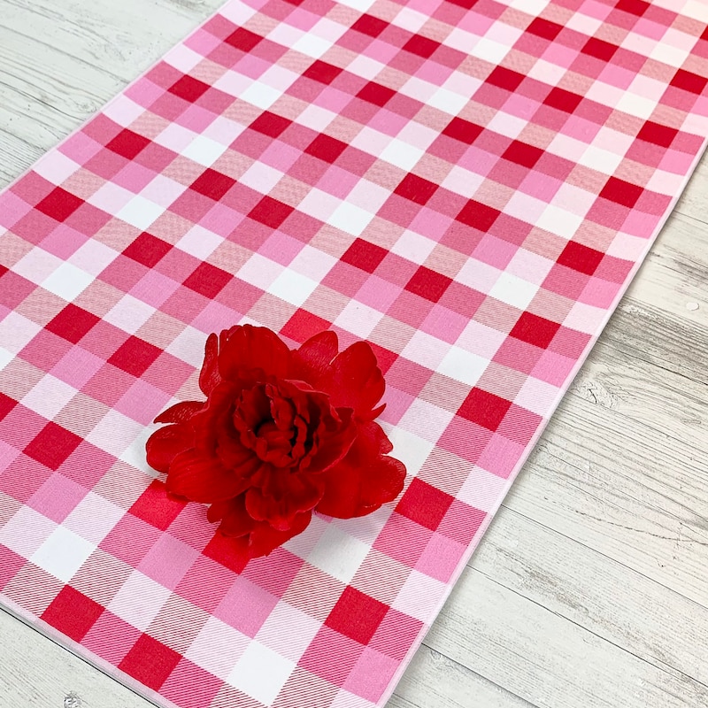 Pink Table Runner - Etsy
