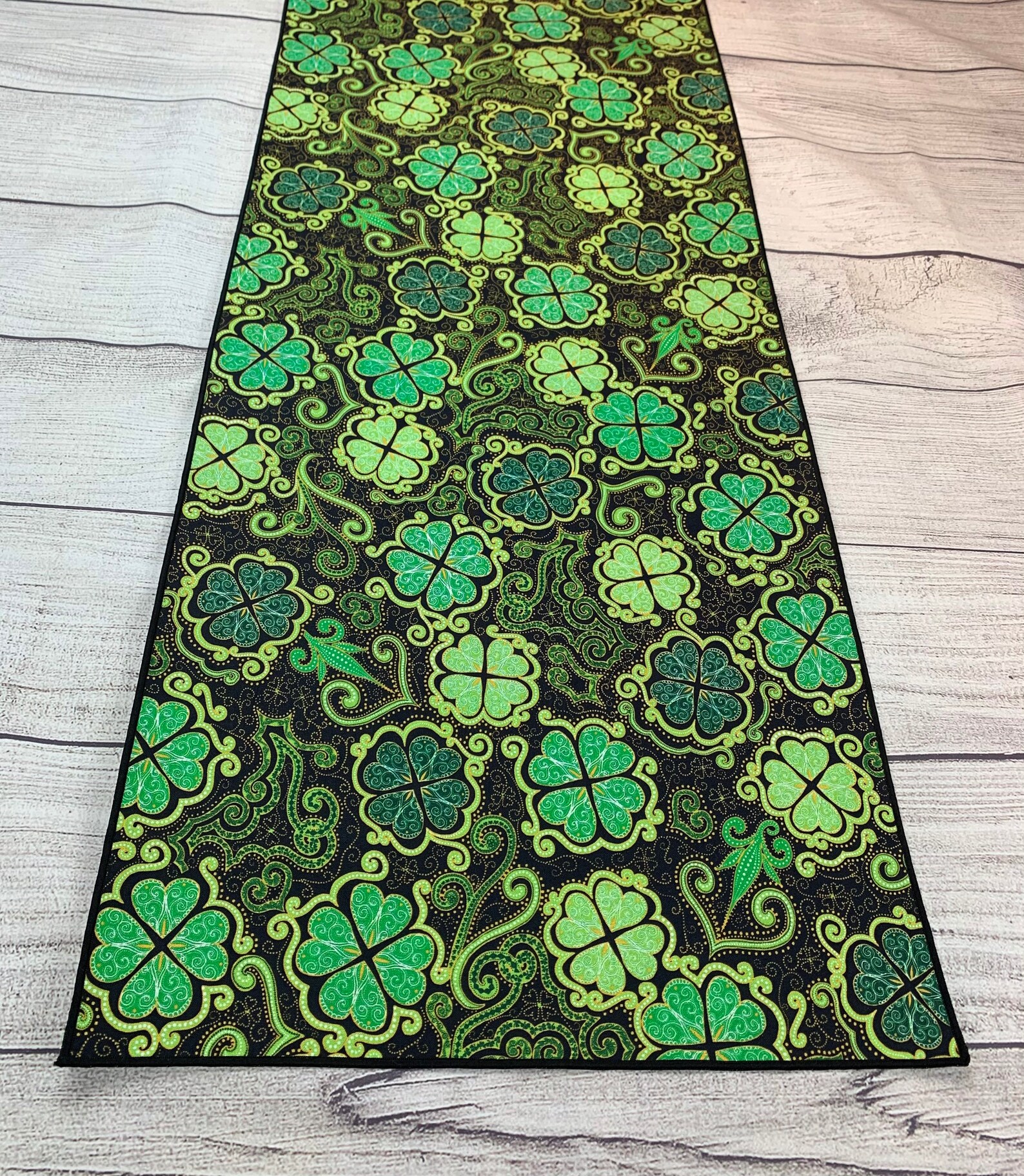 St. Patricks Day Table Runner Irish Table Decor Shamrock - Etsy