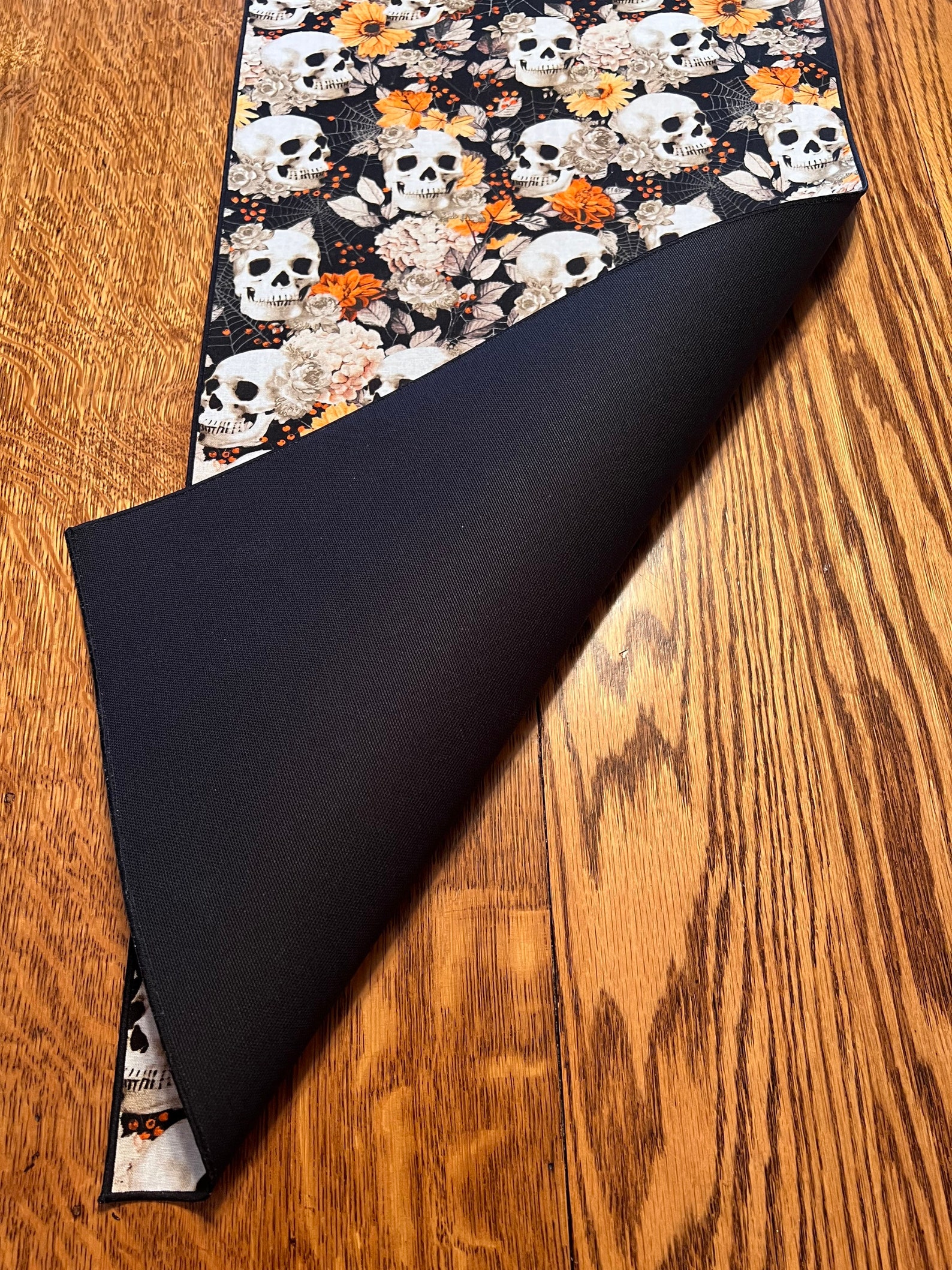 Halloween Table Runner Skull Decor Spooky Decor Halloween - Etsy