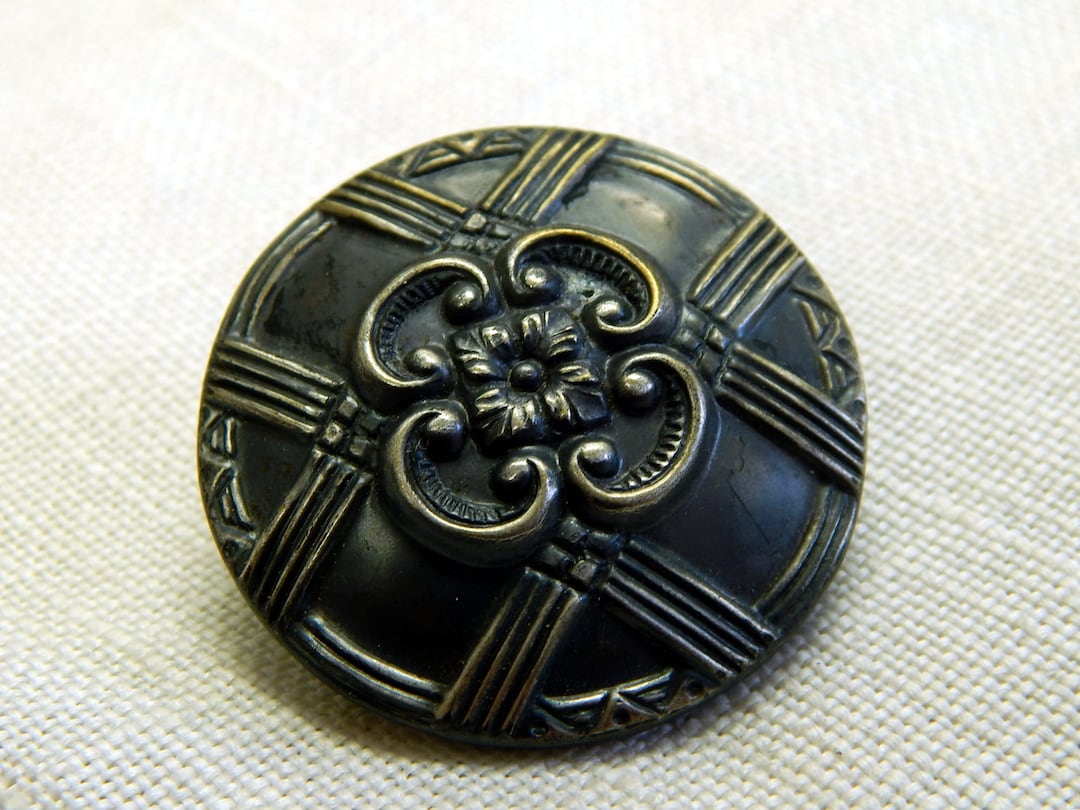 Vintage French Button Nouveaute De Paris Metal 37mm 1-7/16" Collector ...