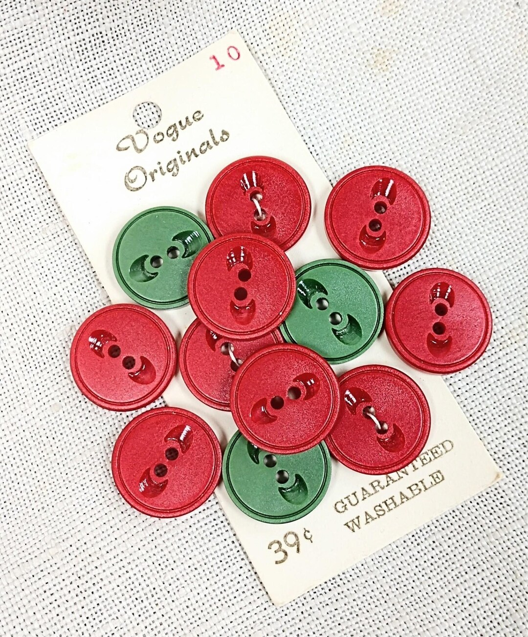 Vogue Originals Red & Green Sew Thru Buttons, 18mm - Etsy