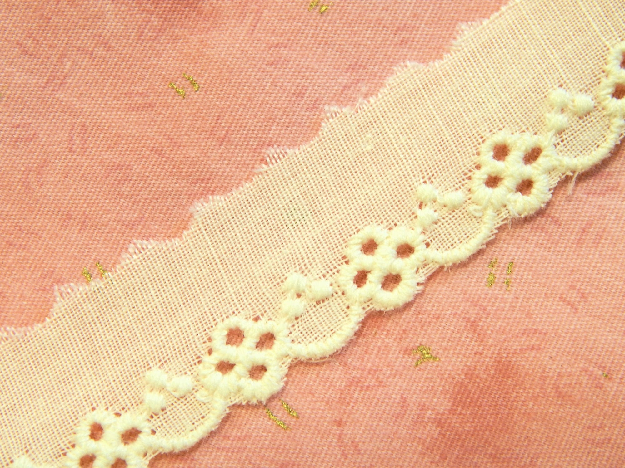Natural 5/8 Polyester Cotton Scallop Edge Trim by the - Etsy Ireland