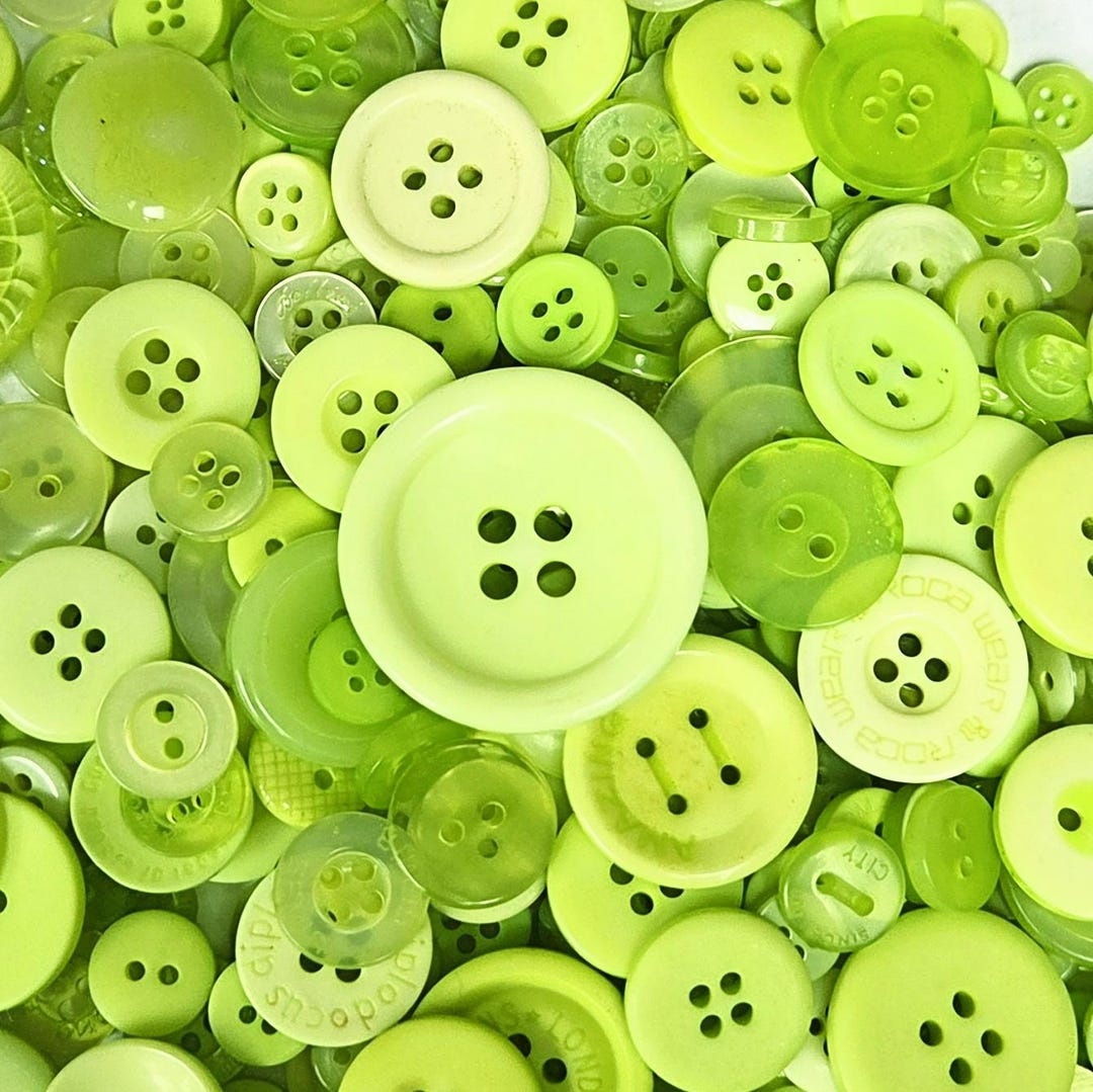 300+ Lime Green Plastic Buttons – Mixed Sizes, Craft Supply - Etsy