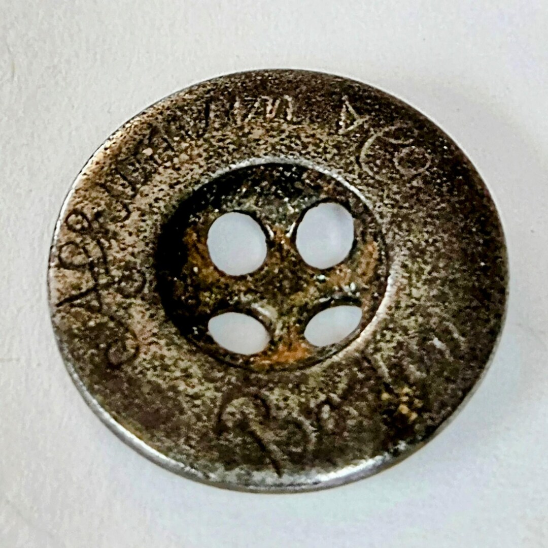 A Shuman Co Boston Antique Sew Thru Button 16mm 5/8" Collector Button ...