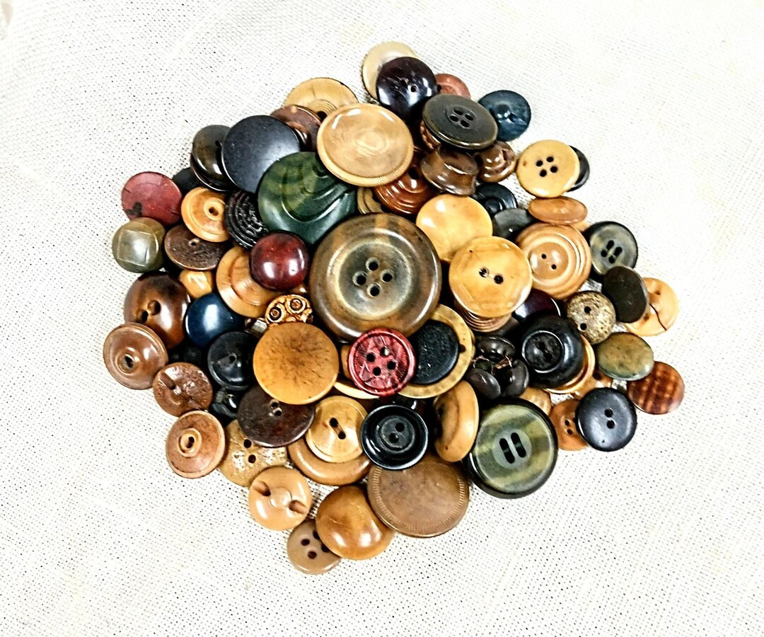 One Hundred Vegetable Ivory Buttons Mixed Size Lot 8mm 5/16 30mm 1-1/4 ...