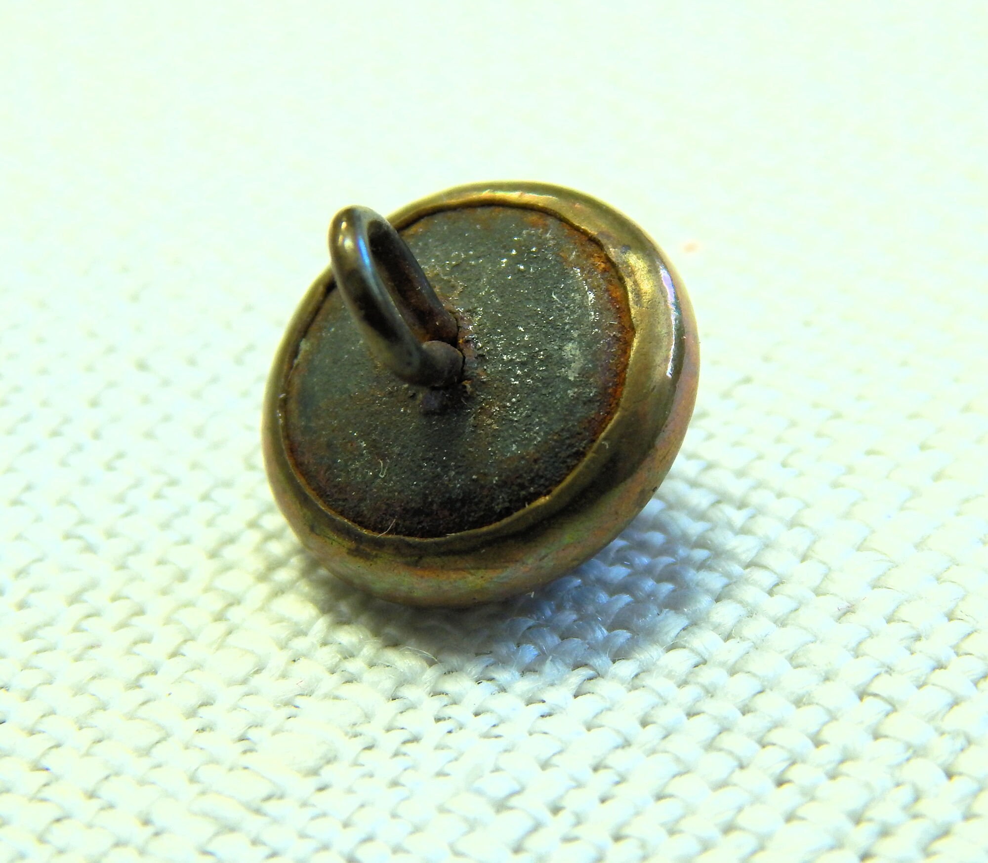 Jenny Lind Red Waiscoat Button Gold Collet 10mm 3/8 - Etsy UK