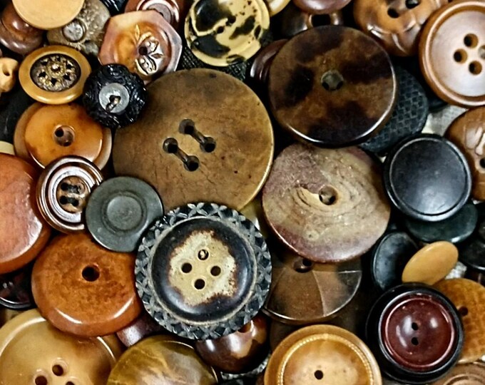 One Hundred Vegetable Ivory Buttons Mixed Size Lot 12mm 1/2 28mm 1-1/8 ...