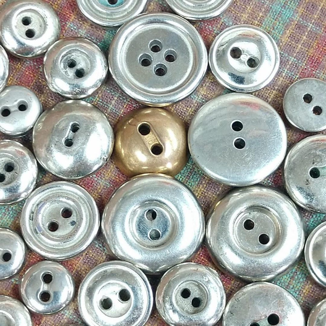 32 Metallized Early Plastic Sew-thru Buttons 9mm 3/8" -18mm 3/4" Sewing ...