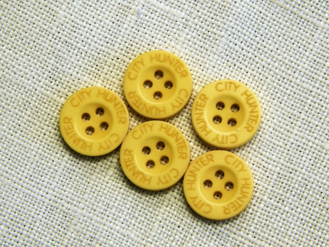 Yellow City Hunter Buttons, 15mm Sewing Buttons, Set of 5 - Etsy