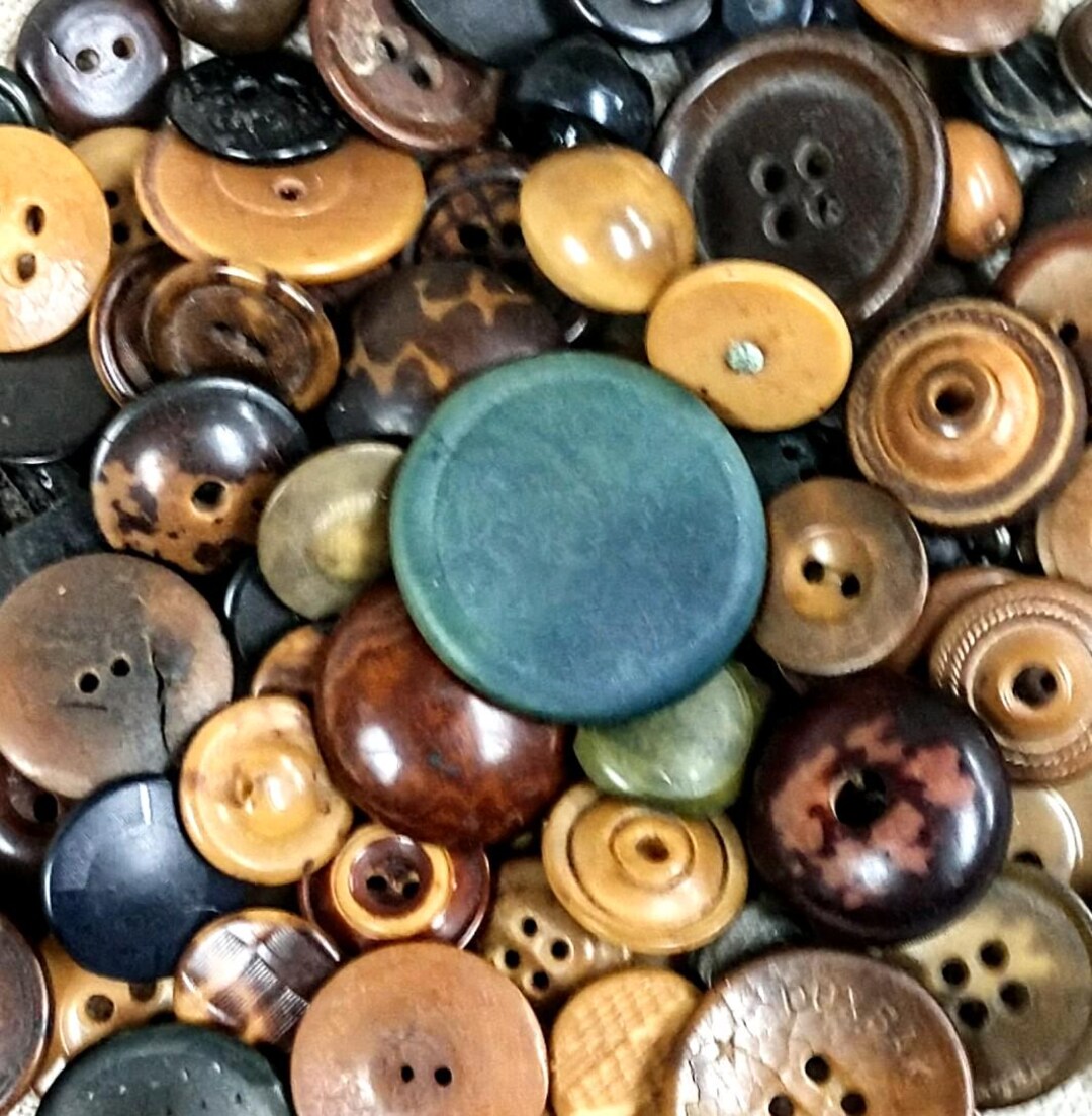 One Hundred Vegetable Ivory Buttons Mixed Size Lot 9mm 3/8 28mm 1-1/8 ...