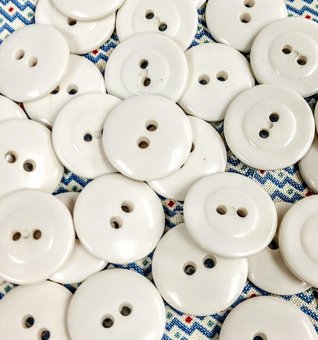 Twelve White Early Plastics Sew Thru Buttons 20mm 13/16" Raised Circle ...