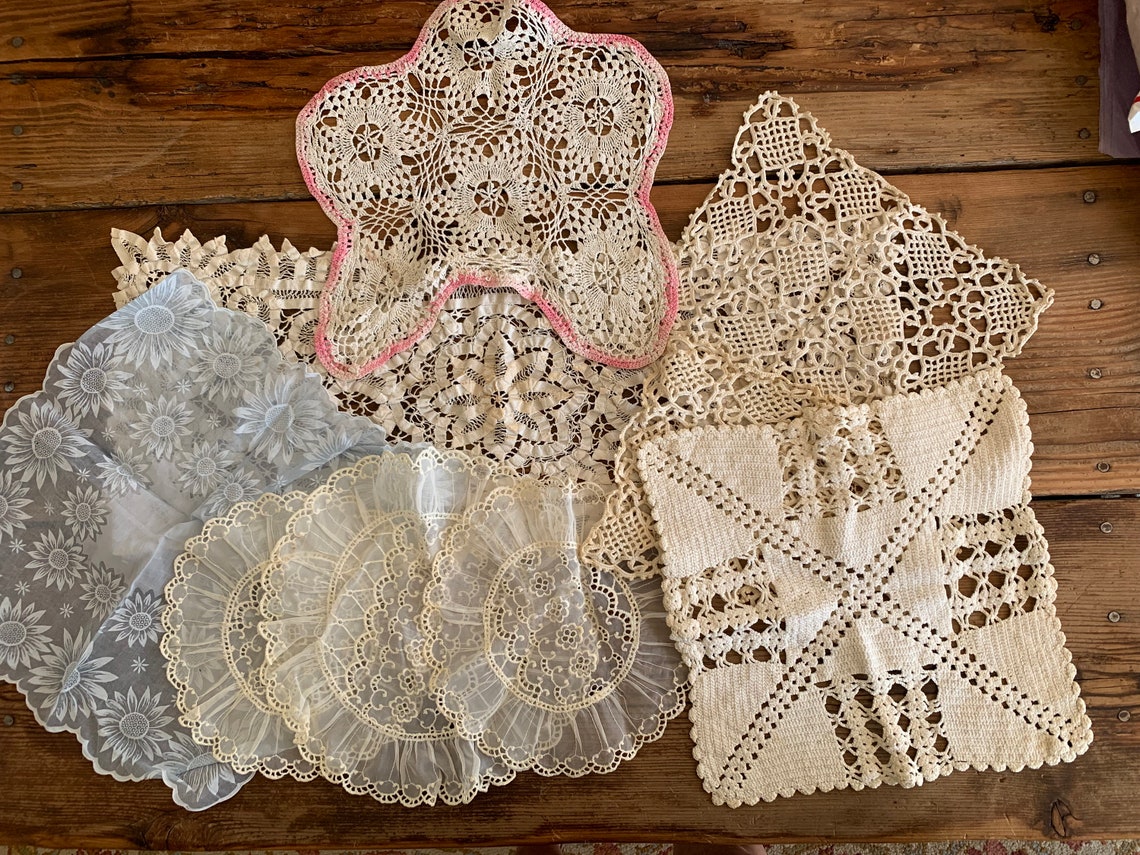 Collection of 9 Vintage Doilies - Etsy