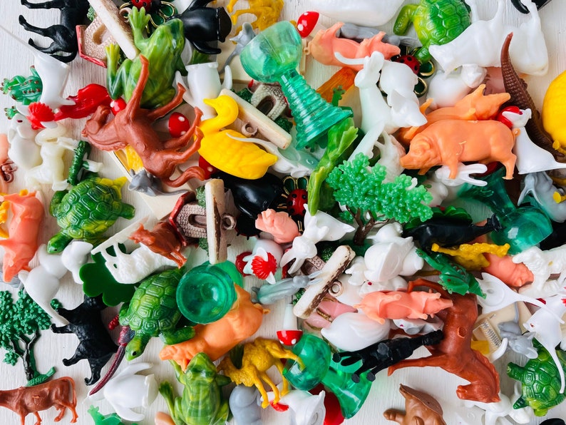 Vintage Miniature Trinkets Tiny Plastic Toys for Advent - Etsy