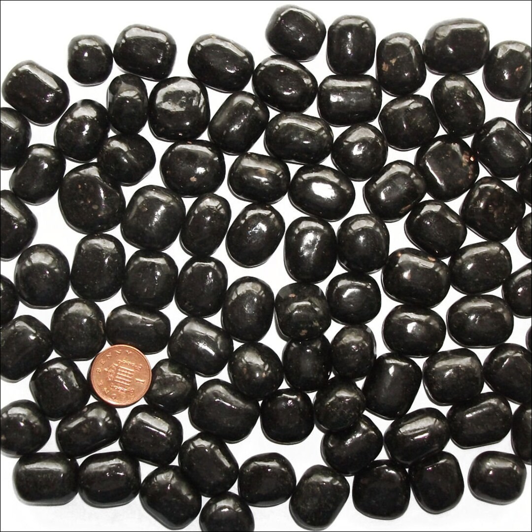 1 X Nuummite Nuumite Tumblestone Healing Crystal Dream Stone Spiritual ...