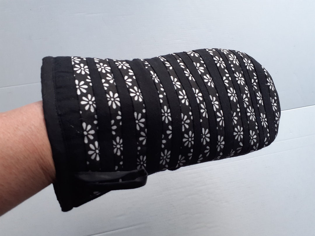 Kitchen Glove Black White Thick Oven Mitt Baking Loves Pot Holder ...