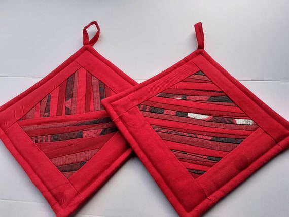 Quilted Pot Holders Set of 2 Patchwork Potholders Kitchen | Etsy