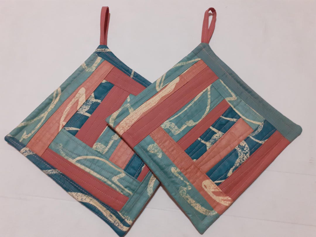 Patchwork Pot Holders Set of 2 Handmade Potholders Quilted Kitchen ...