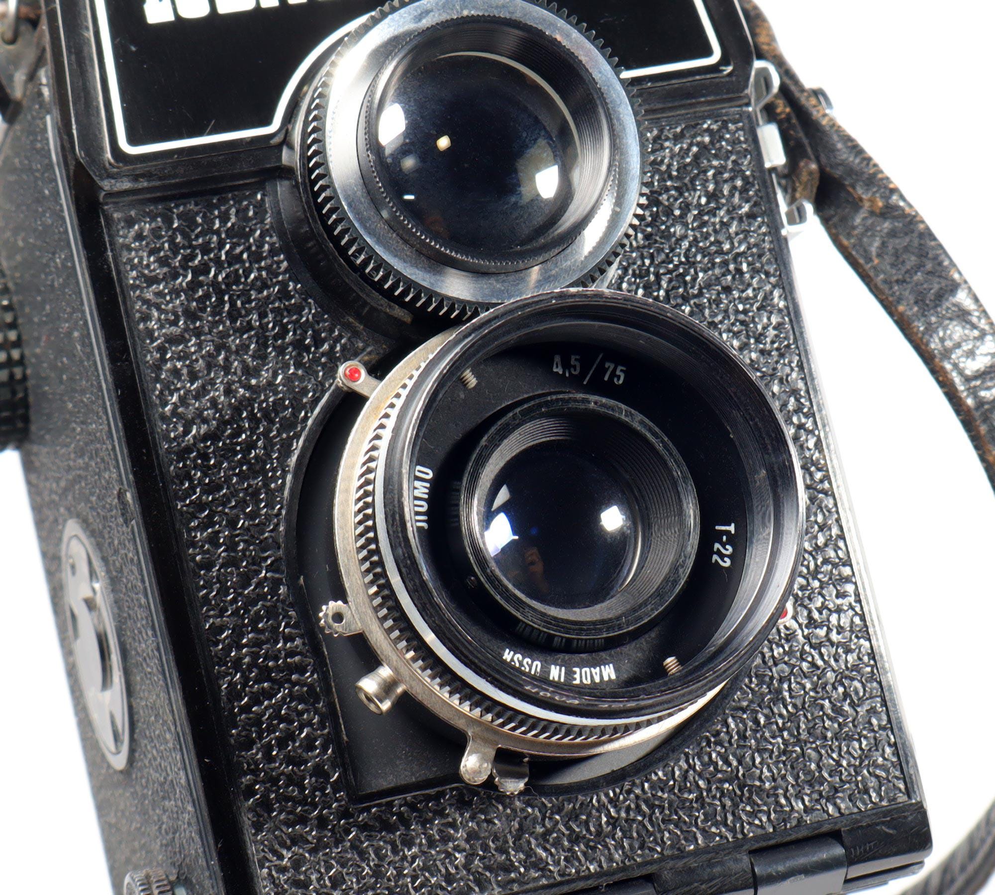 Lomo Lubitel 166B TLR Lomography Roll Film Camera - Clean & Working - Etsy