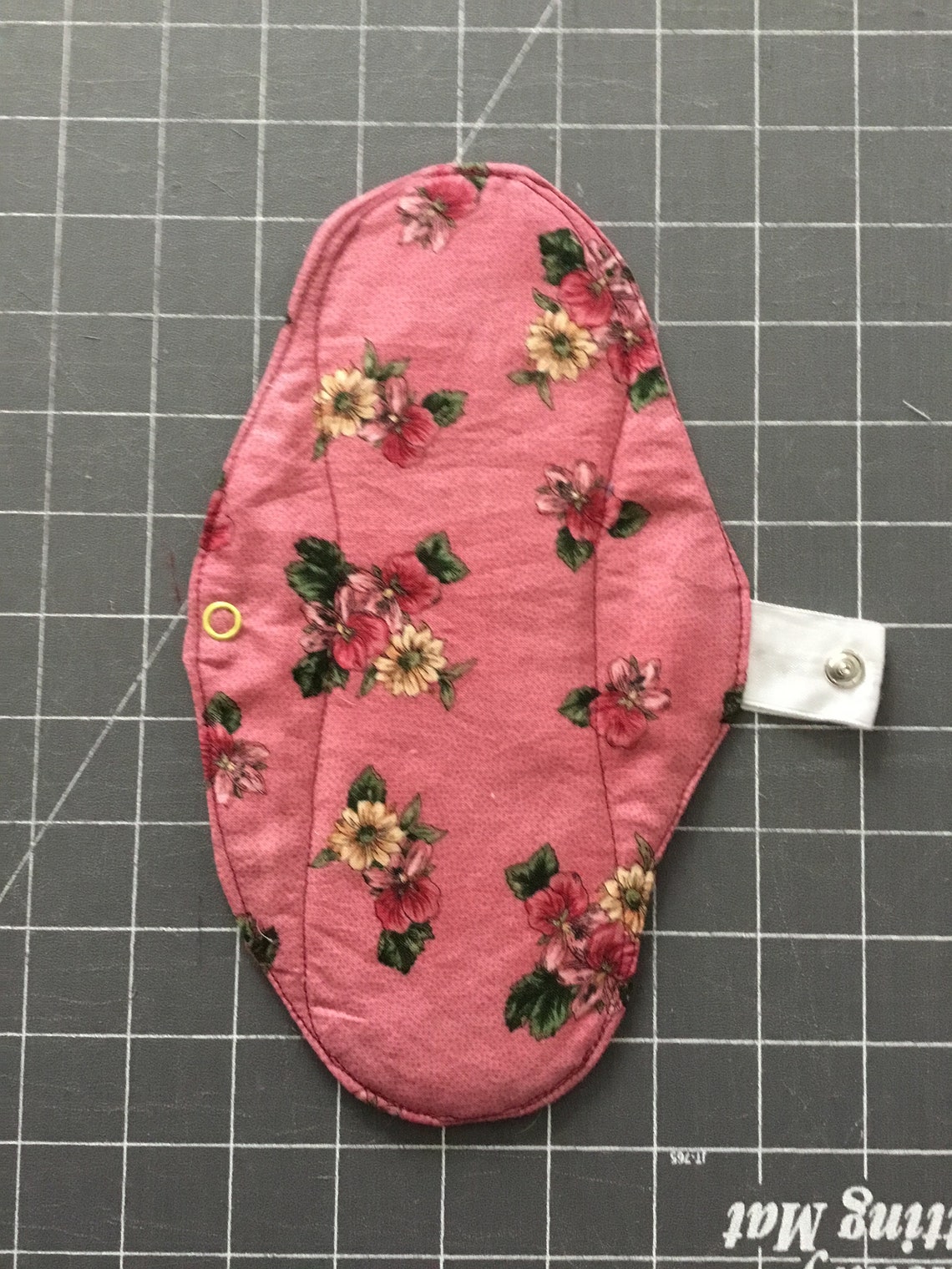 Reusable Menstrual Pad Sewing Pattern, Washable Sanitary Pads (in the ...