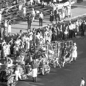 1930s Parade Photo, Black and White Custom Print - Etsy