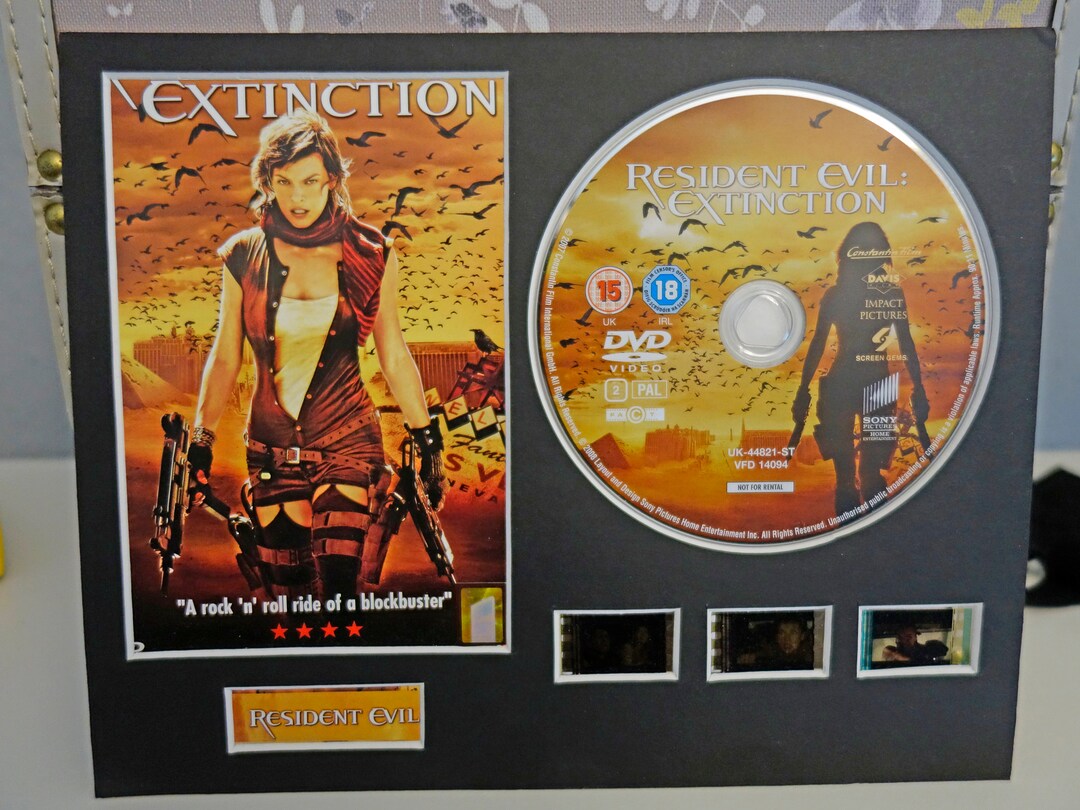 A Resident Evil Extinction Original Rare & Genuine Film Cell and DVD ...