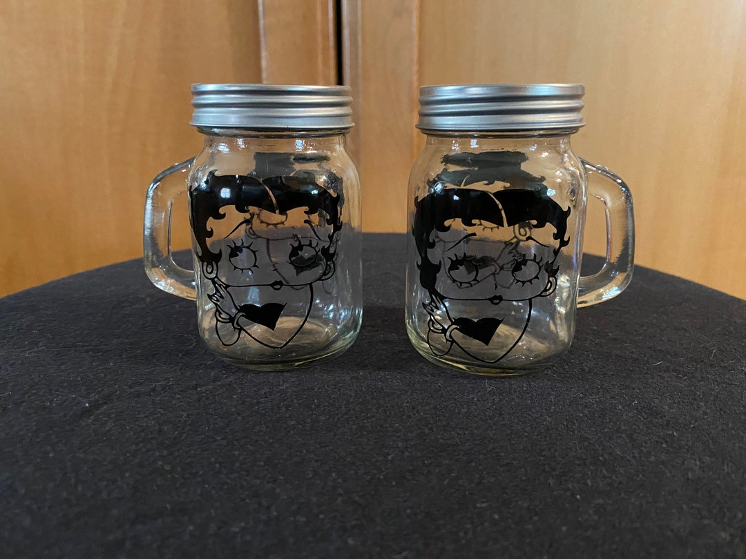 Betty Boop Salt & Pepper Shakers - Etsy