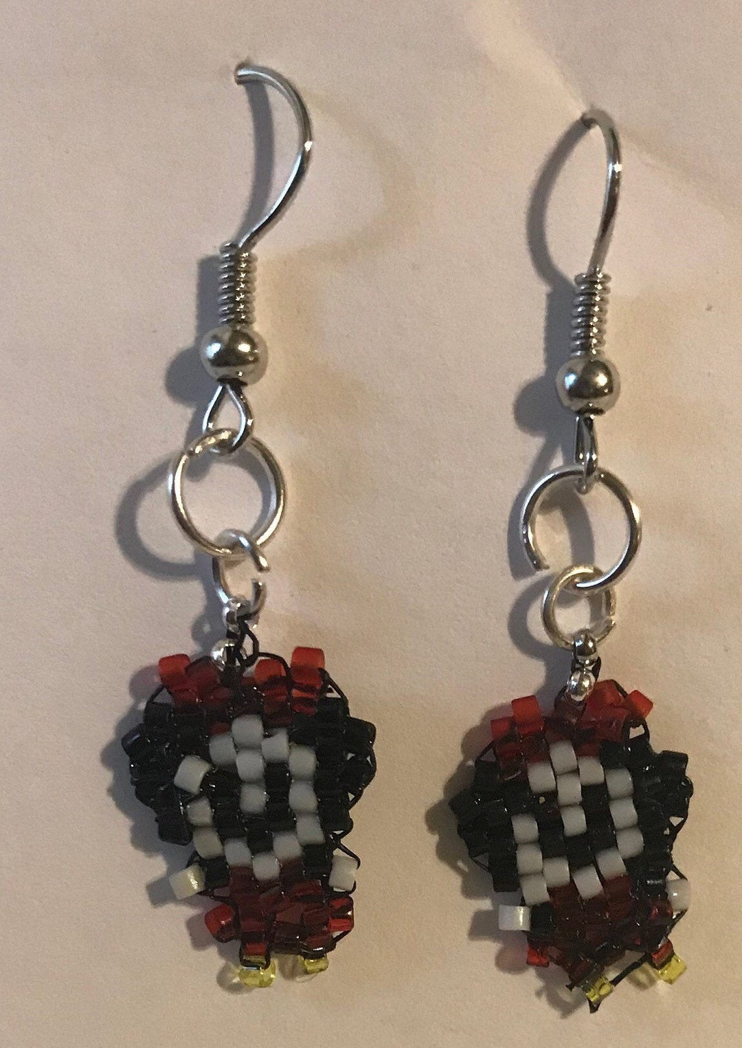 Beaded Minnie Mouse Earrings - Etsy