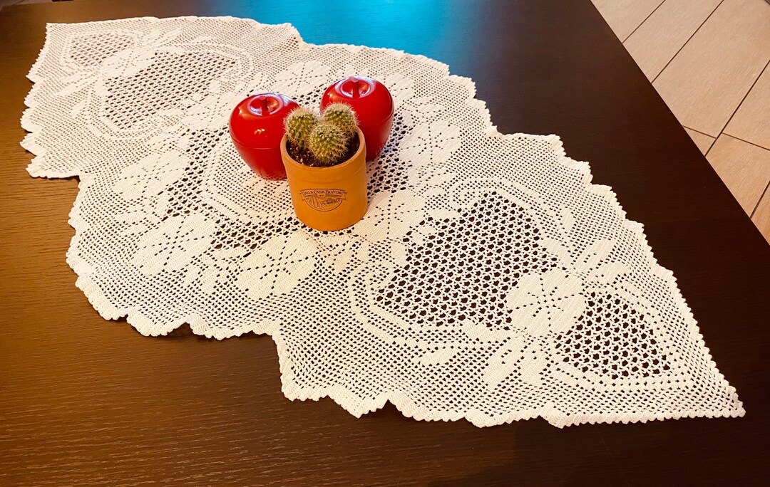 Fiorello Crochet Centerpiece With Flowers Theme - Etsy