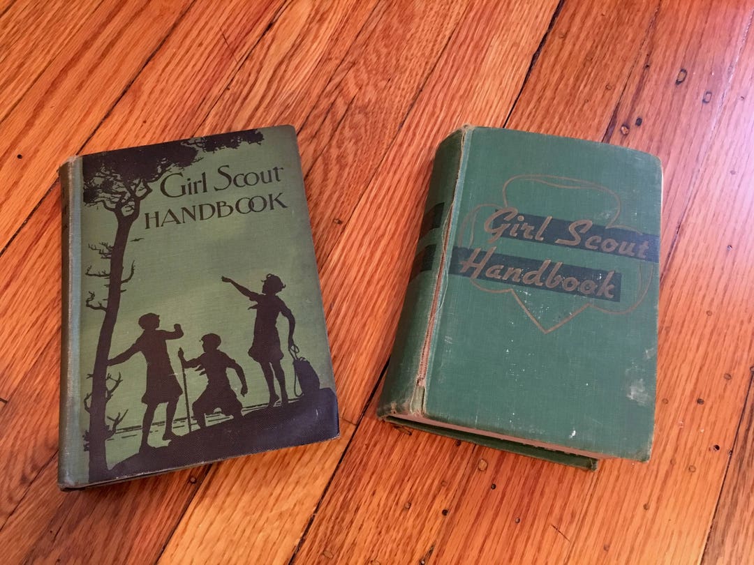 Vintage Pair of Girl Scout Handbooks 1932 and 1947 - Etsy