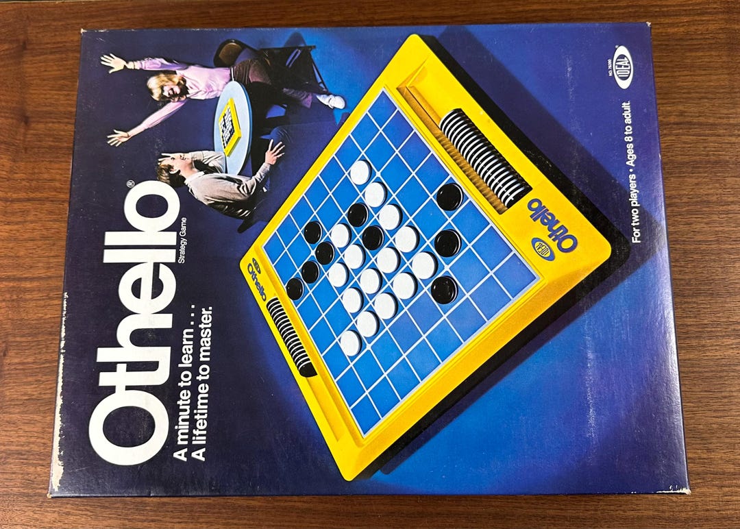 Vintage 1983 Othello Board Game - Complete - Traditional Game Box - Complete With 64 Chips ...