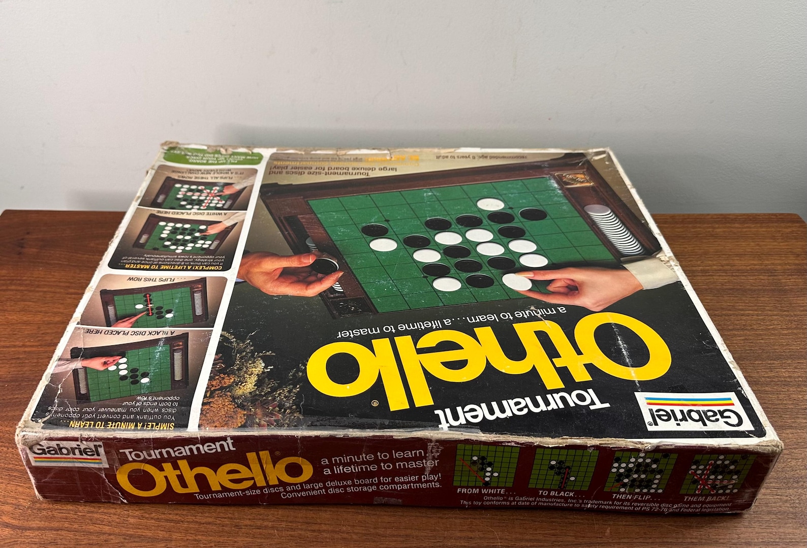 Vintage 1977 Large Deluxe Othello Board Game - Complete With 64 ...