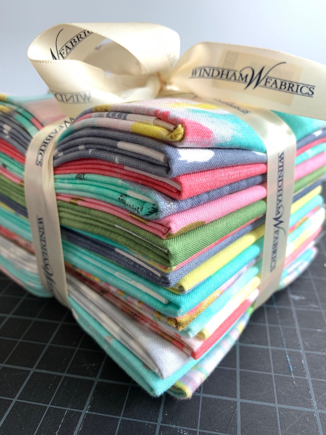 SUNSHINE SERENADE Fat Quarter Bundle by Melissa Ybarra for Windham 17 ...
